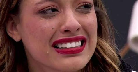 BBB 24 Beatriz cai no choro e se desespera após Pitel dar a mira