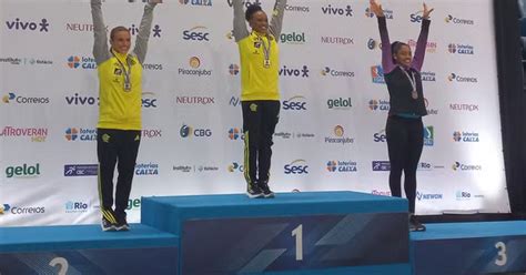 Rebeca Andrade fatura dois ouros na última competição antes das