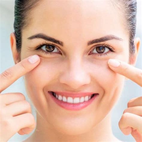 Relleno de Ojeras con Ácido Hialurónico Clínica BK
