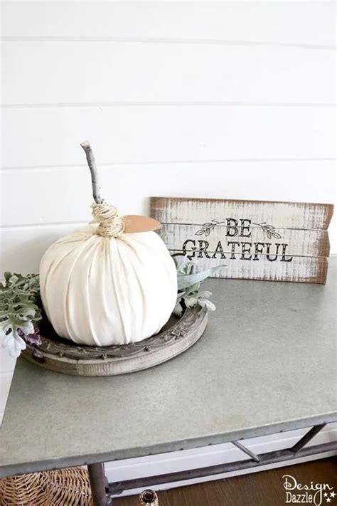20 Elegant DIY Dollar Store Fall Decor Ideas