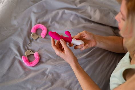 Sextoy Là Gì Có Nên Sử Dụng Sextoy Như Dụng Cụ Thay Thế