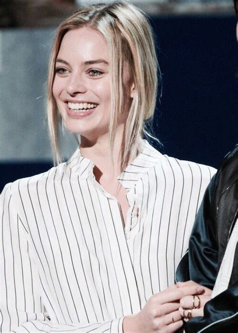 MR Margot Robbie Striped Top Actresses Women Fashion Female