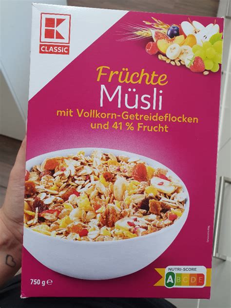 K Classic Früchte Müsli mit Vollkorn Getreideflocken und 41 Frucht