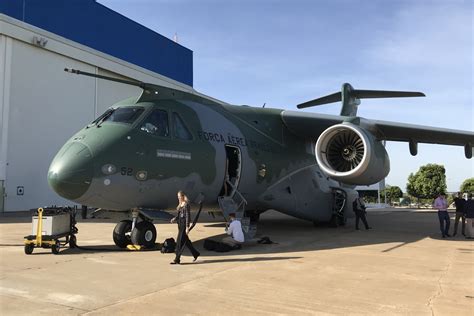 Primeiro Embraer KC 390 da FAB será exibido no Paris Air Show Airway