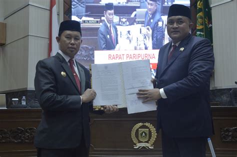 Pj Bupati Bogor Asmawa Tosepu Bersama DPRD Kabupaten Bogor Tetapkan
