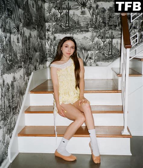 Esther Povitsky Sexy 4 Pics EverydayCum The Fappening