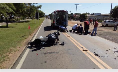 Acidente entre moto e carro deixa um ferido em Restinga Sêca Tribuna
