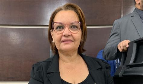 Marildes Apresenta Projeto Para Proteger Mulheres Em Tratamento