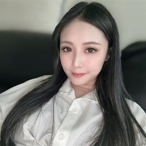 去產檢照超音波都要很有想像力耶 醫生照手腳我都看不太懂 只能自己憑空想像 反而我老公看得懂我是因為懷孕特別笨嗎 孕期紀錄