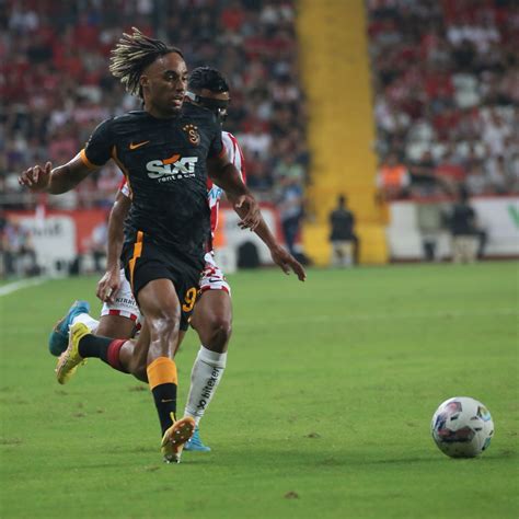 De Marke Sports On Twitter Ki Ngiliz Kul B Sacha Boey Ve Victor