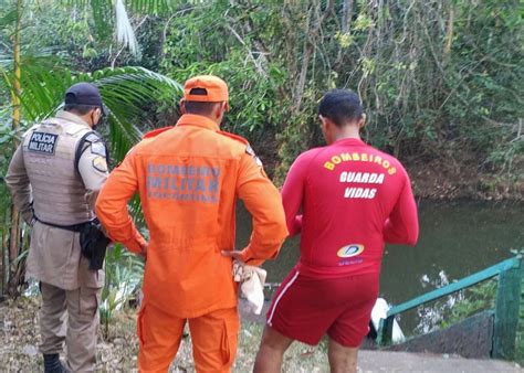 Menina De Anos Morre Afogada Ap S Entrar Em Lago Para Tomar Banho