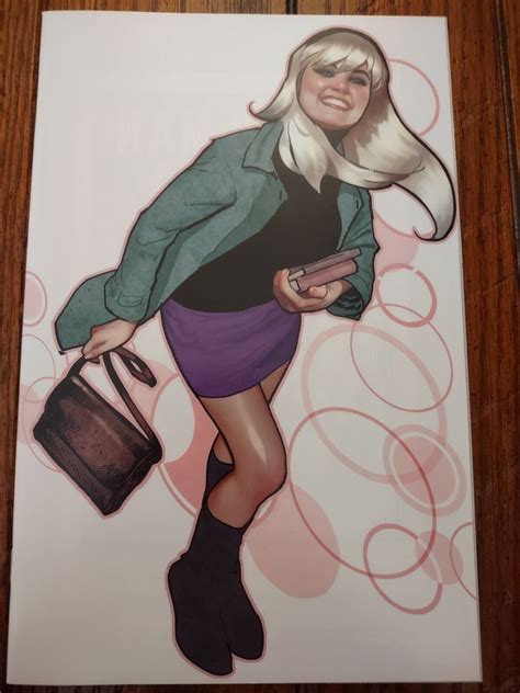 Gwen Stacy 1 NM Adam Hughes Virgin Variant Unknown Comics Amazing