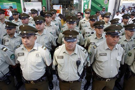 peor Aflojar muerto carabineros de chile uniforme réplica Aparte Gato