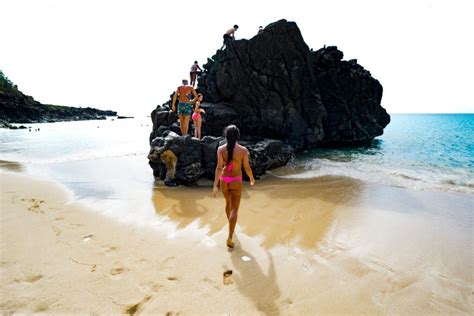 Waimea Bay Beach On Oahu S North Shore Complete Guide