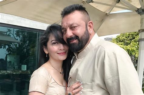 Seeing Sanjay Dutts Romance With Wife Manyata On The Dance Floor