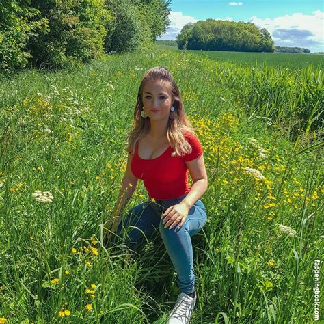Esmeralda Esmerl98 Nude Onlyfans Leaks The Fappening Photo 5135173 Fappeningbook