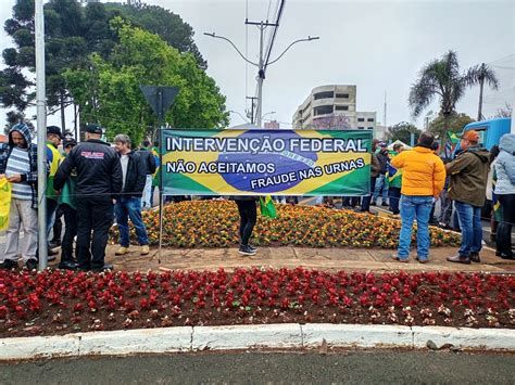 Manifestantes bolsonaristas de Guarapuava pedem intervenção federal
