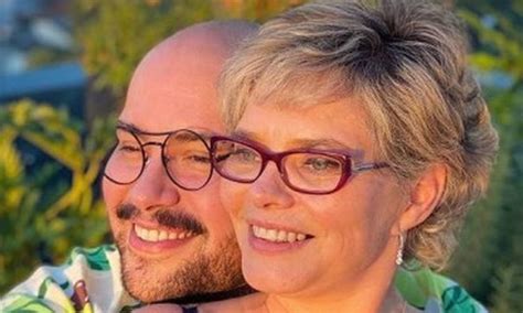 Saiba quem é a mãe de Tiago Abravanel e entenda a árvore genealógica da
