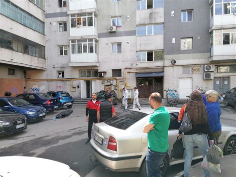 Un bărbat a căzut în gol de la etajul 10 al unui bloc din Slatina