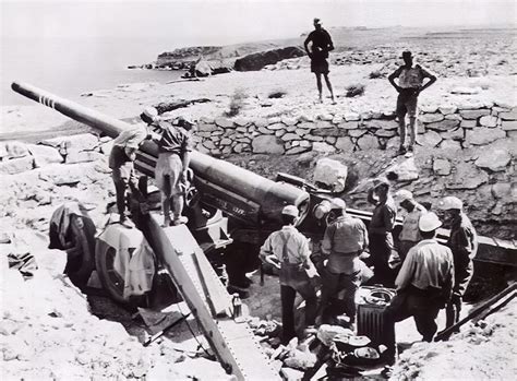Asisbiz British Artillery 155 Mm Bardia Bill Captured At Tobruk 1941 01