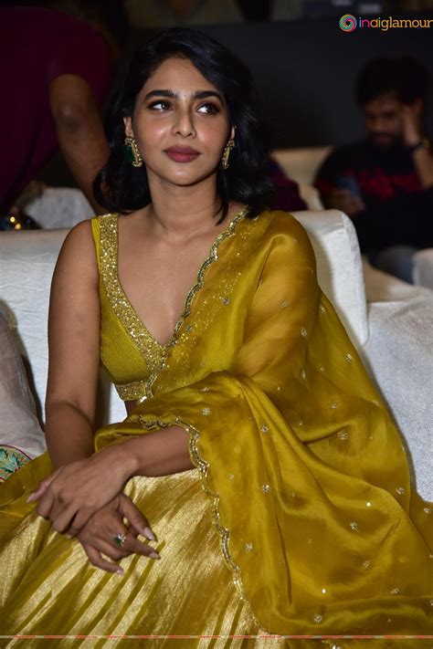 Aishwarya Lekshmi Actress HD Photos Images Pics And Stills Indiglamour