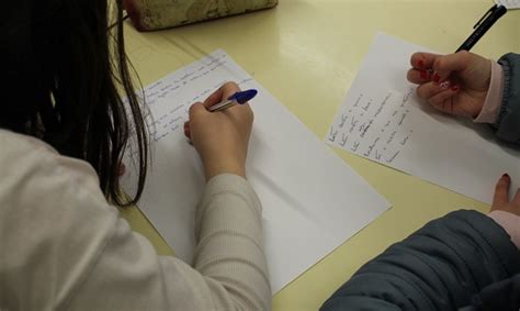 Residência Artística Mini Conferência para Miúdas e Miúdos Curiosos