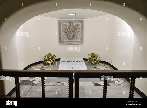 Grab von johannes paul ii Fotos und Bildmaterial in hoher Auflösung