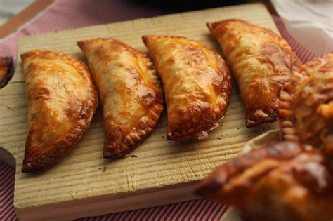 Empanadillas de atún al horno masa casera Cocinando con las Chachas