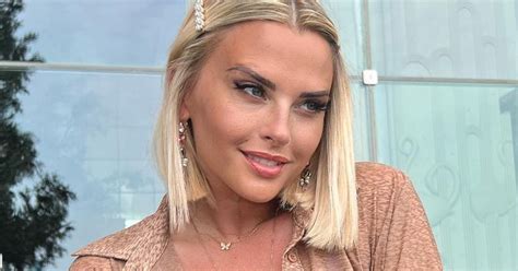 Kelly Vedovelli Ans A T Elle Abus De La Chirurgie Esth Tique