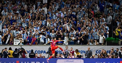 El show de Dibu Martínez con otro baile top y un gesto de crack Olé USA