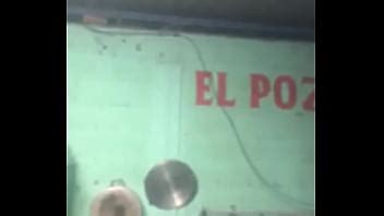 Pelirroja terona se desnuda frente a la cámara Video Porno HD PornoZorras