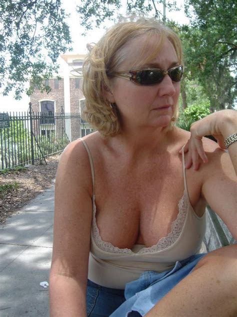 Downblouse Braless Tumblr Xxgasm