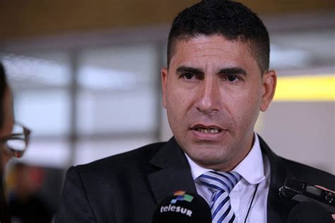 Luis Ratti participó en el simulacro electoral llamamos a votar a los