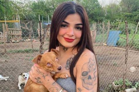 Quién es Karely Ruiz la polémica influencer de 22 años