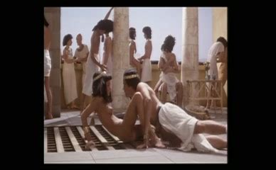 Beatrice Valle Butt Breasts Scene In Joy Et Joan Chez Les Pharaons