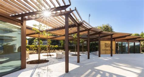 Edifício sede da Nestlé Portugal recebe certificação de