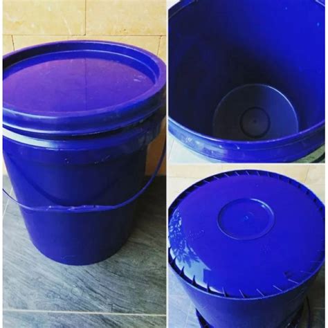 Jual Ember Bekas Cat 25kg Putih Polos Shopee Indonesia