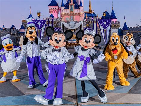 珍しい Disney Reveals 100 Year Disney Of Wonder azuma kogyo co jp