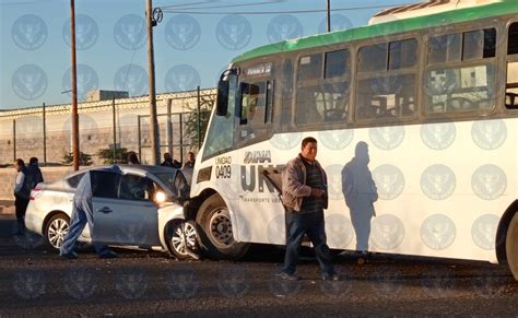 CONDUCTOR INVADE CARRIL Y SE IMPACTA CON CAMIÓN Medios Obson