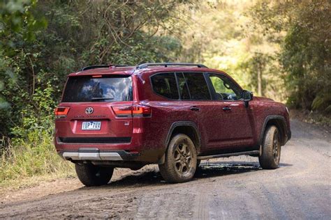 2022 Toyota LandCruiser 300 Series GR Sport Review Cartopia