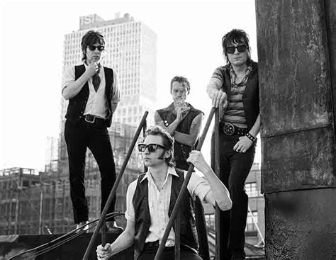 Legs Akimbo Vive Le Rock
