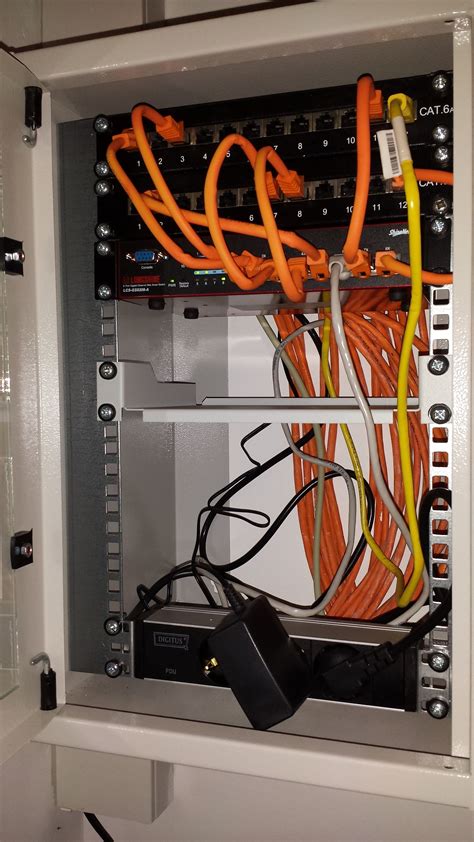 10 Zoll Netzwerkschrank Mein Kleines Heimnetzwerk Technikaffe De