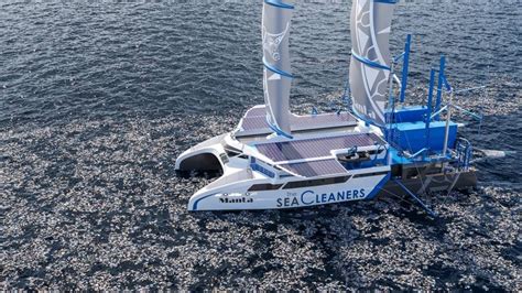 Le Manta Premier Bateau Nettoyeur Des Mers La Saison Bleue