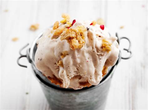 Glace au caramel au beurre salé Recette de Glace au caramel au beurre