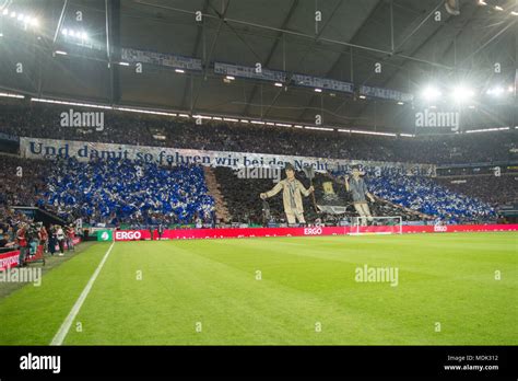 Gelsenkirchen Deutschland 18 Apr 2018 Choreo Der Schalker Fans Fan