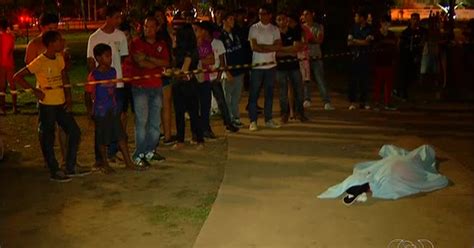 G1 Jovem é morto a tiros durante programação de carnaval em Palmas