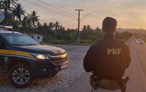 Capela SE PRF flagra condutor inabilitado dirigindo veículo adulterado