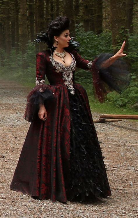 The Evil Queen Queen Outfits Evil Queen Costume Queen Outfit