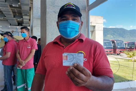 La Clase Trabajadora De Planta De Autobuses Yutong Venezuela S A