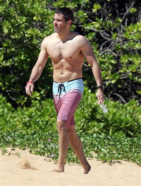 Source Akm Gsi Fameflynet James Marsden Shirtless On The Beach In
